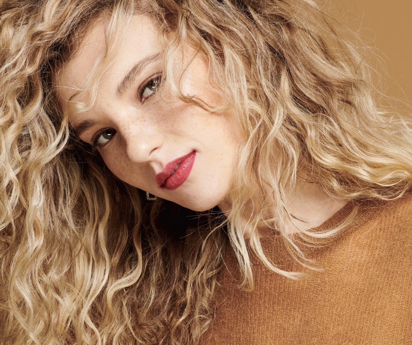 Currently Shopping Avon USA Campaign 19 Brochure: make waves - A Beauty Blog from Nancy, the ...